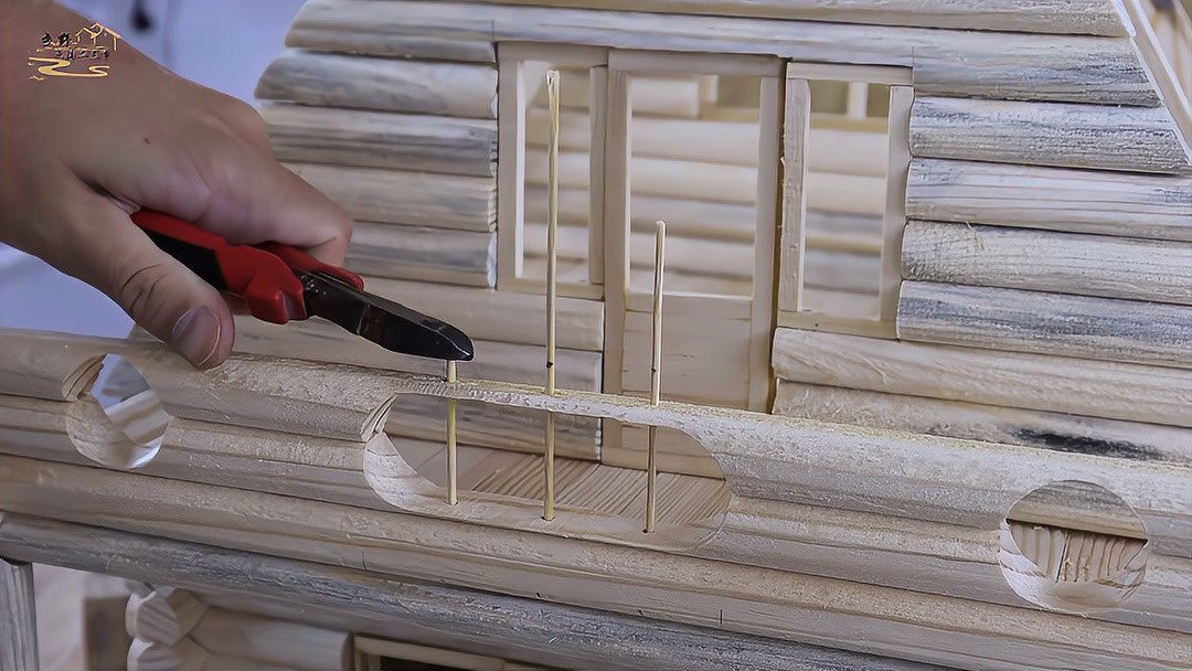 纯手工打造迷你小木屋,梦想中的木房子,真是民间出高手