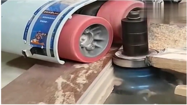 中国制造真的太神奇了,眼前这一幕看得入迷,真是大开眼界