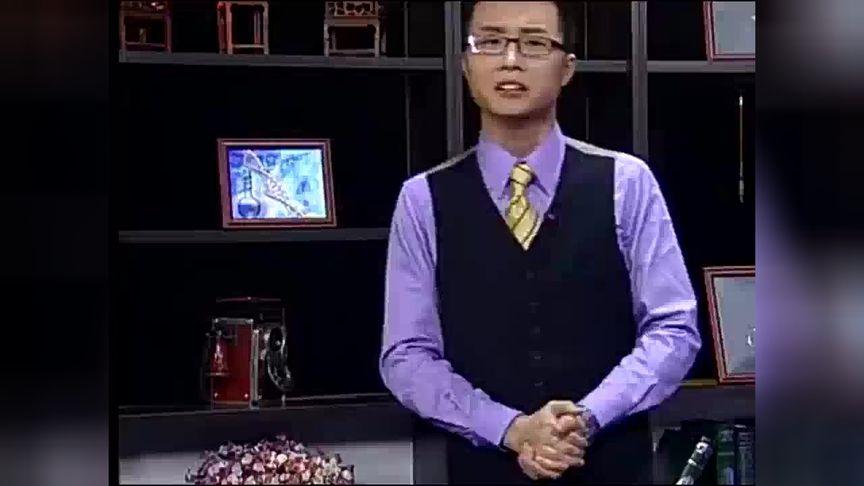 她的身世是个迷?走在街上遇到一个和自己长得一模一样的人