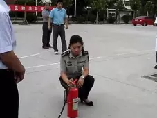 灭火器使用方法