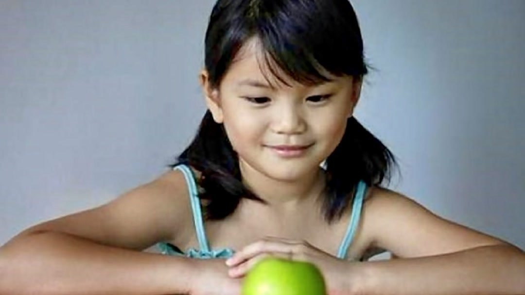 12岁女儿“初潮”来袭,恐惧慌乱,聪明妈妈应该这样做