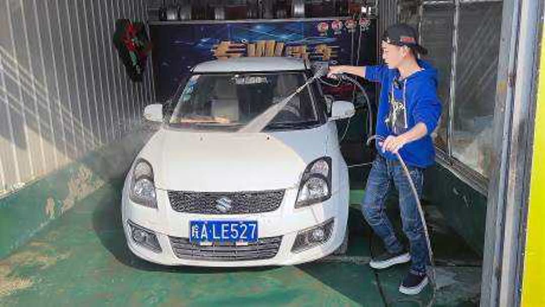 让人流口水的代步车型,13款铃木雨燕1.5自动挡,大家看值吗