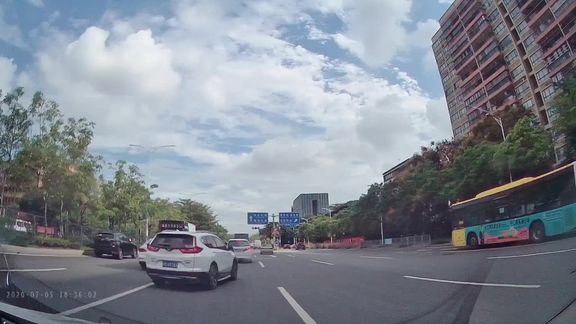 #行车记录仪 #任我游 #出行 你有多久没仔细看过身边的风景了
