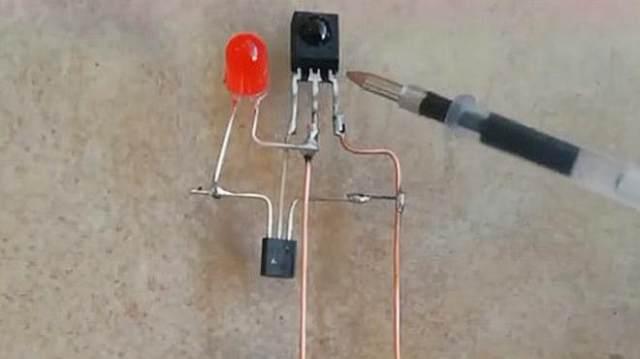 用3个电子元件自制:简单的遥控器接收头检测器,配有电路图!
