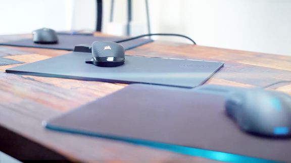 无线充电鼠标哪家强?雷蛇 vs 罗技 vs 海盗船三大巨头大PK!