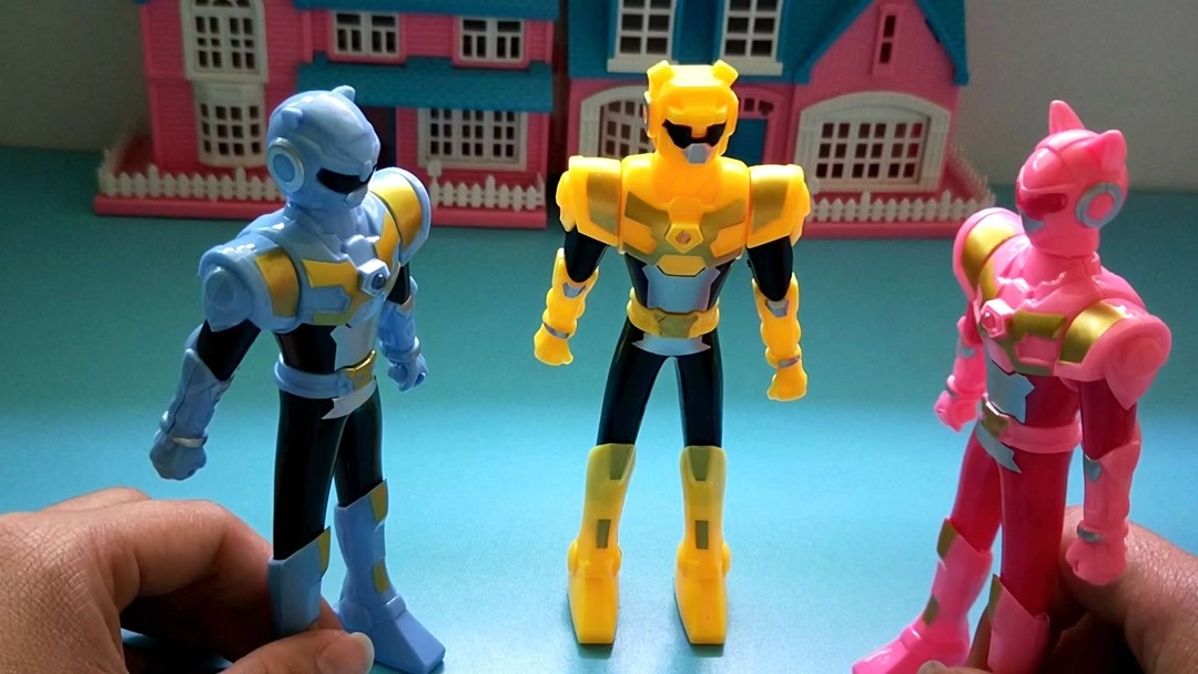 迷你特工队露西福特讲白蛇传的故事塞米听哭啦?迷你特工队变形