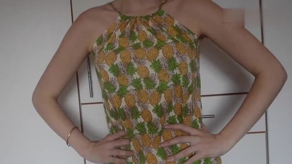 小姐姐用带图案的布料设计的衣服也太好看了吧,看完可动手试一试