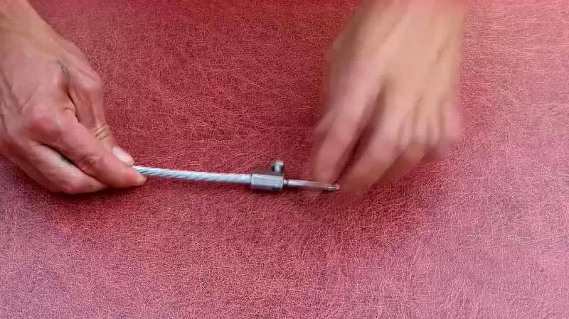 很少有人知道这个秘密,电动螺丝刀安个这装置,价值翻几倍!