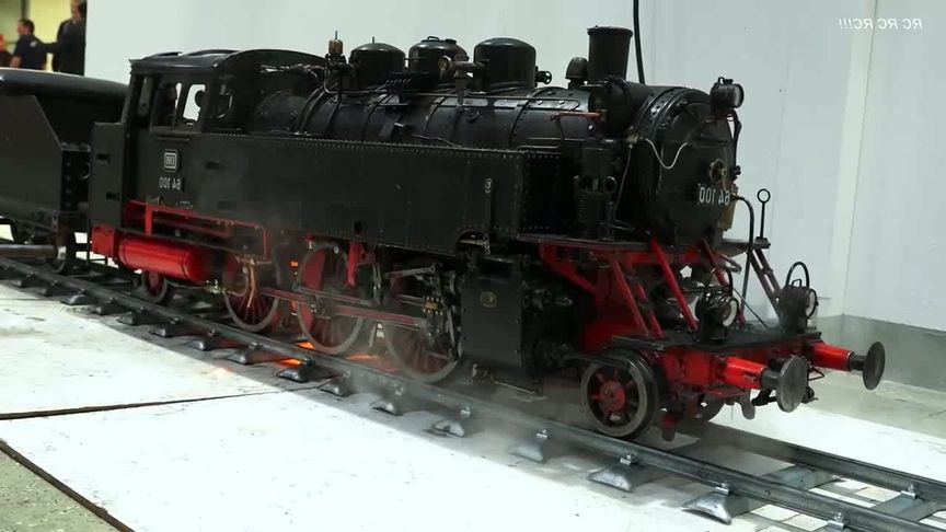 可以载人的火车模型?这么精细的蒸汽模型火车和铁路你见过没