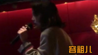明星去KTV不会感觉在加班吗?何炅黄晓明完全诠释了我在KTV的样子
