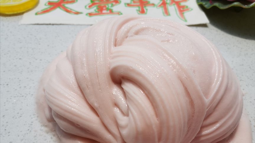 橡皮泥和起泡材料做失败的泥,加两种材料,手感柔软,解压无硼砂