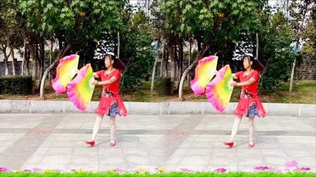 大众广场舞《中华全家福》舞动的扇子衬托出喜庆的气氛 舞跳的好