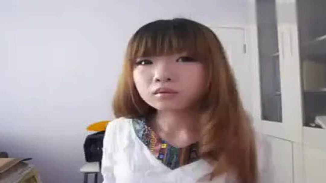 自己编发教程视频 怎么用卷发棒卷头发