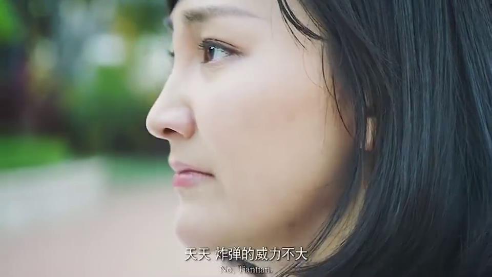 炸弹的威力不大,就跟放鞭炮一样