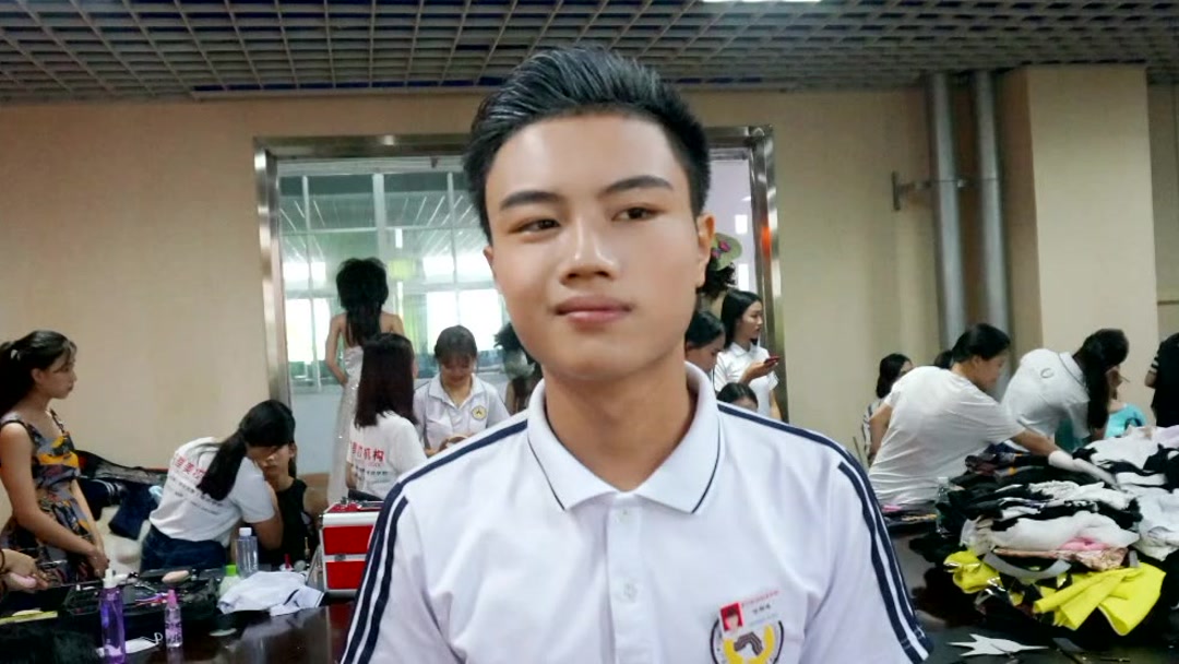 普宁职业技术学校【模特队宣传片2016】-美服系服装作品展示