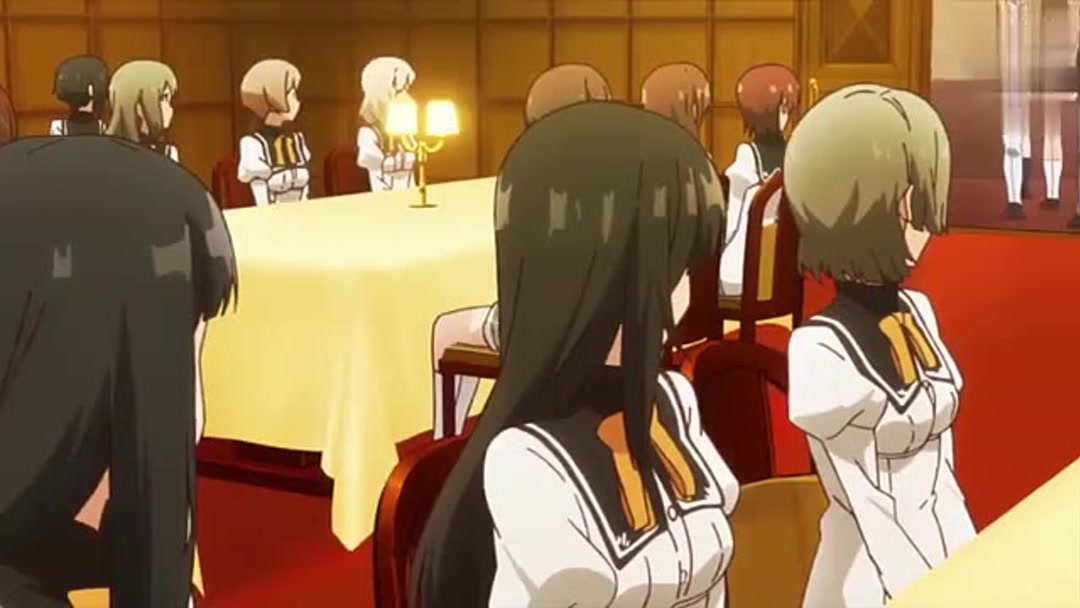 动漫剪辑：男主在贵族学院被贵族女同学包围着要求男主教他们使用