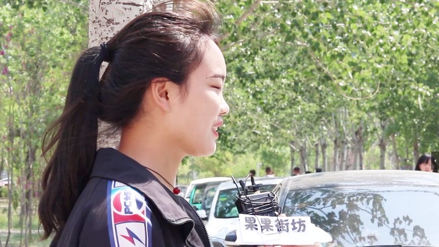你觉得世界上有长大和你一模一样的人吗?你相信吗?