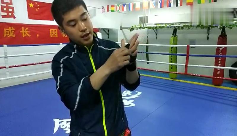 专业缠手绷带缠法