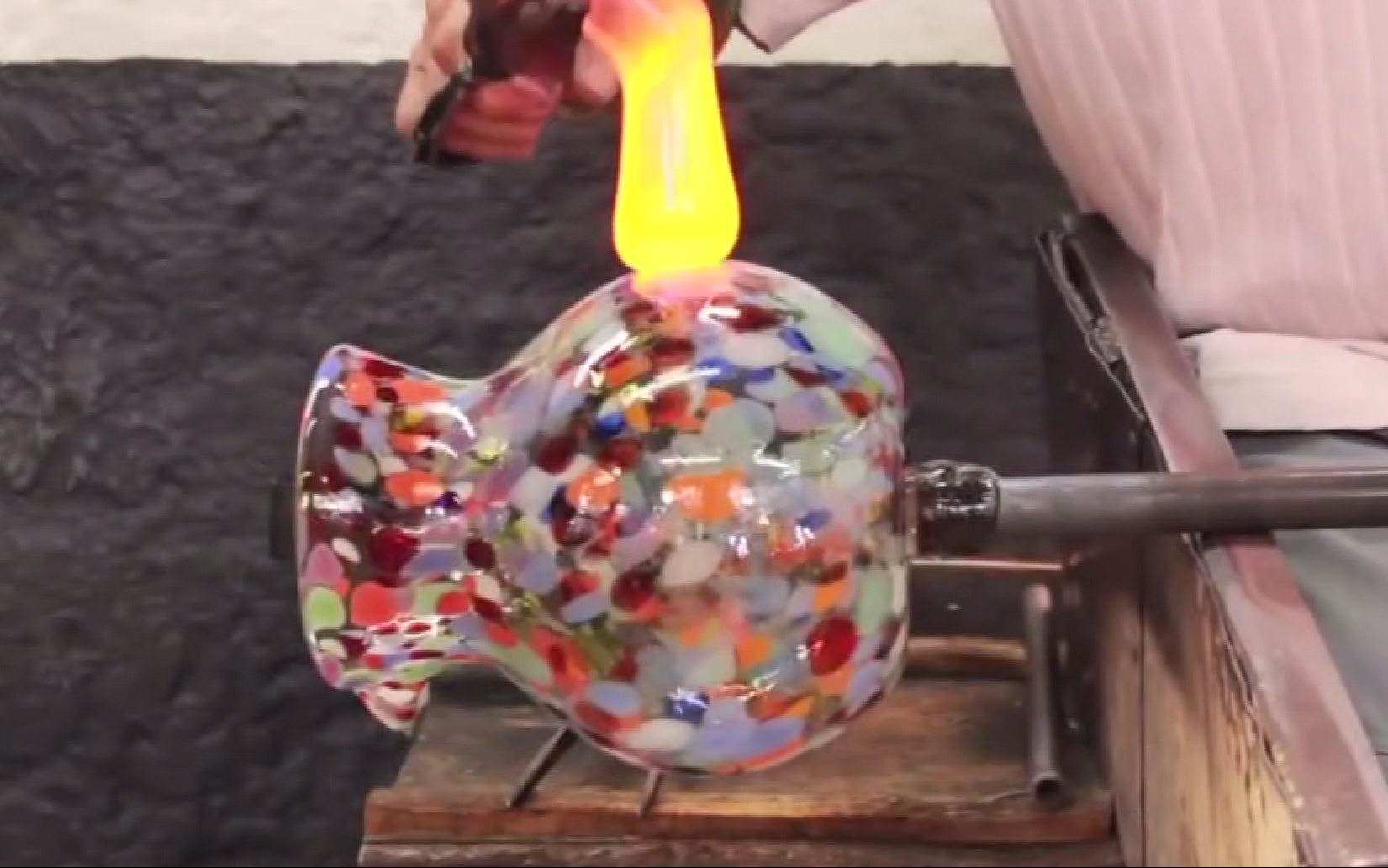 玻璃瓶制作过程原力倒放