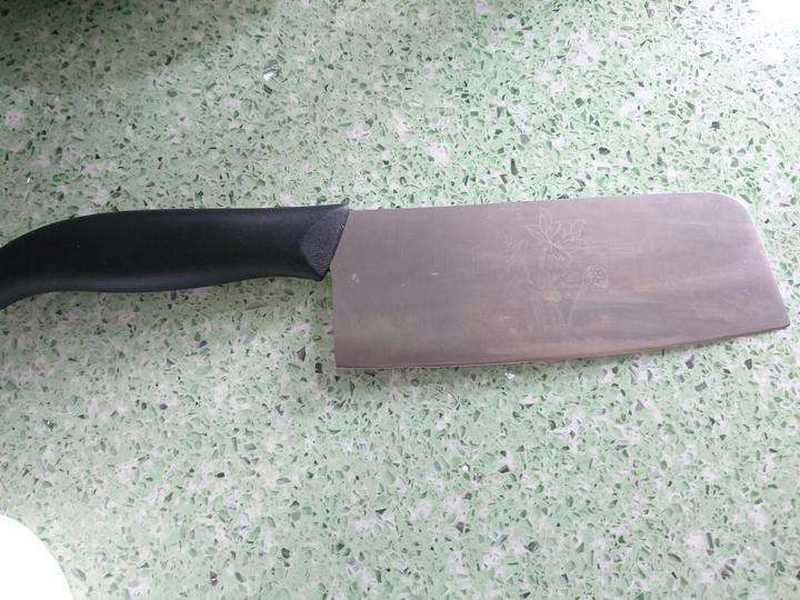 家家都有磨刀神器,不用磨刀石,教你一个最简单的磨刀方法