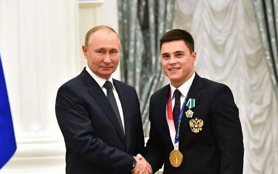 【中字】太光荣啦!纳戈尔内代表体操队在克林姆林宫演讲,普京亲自...