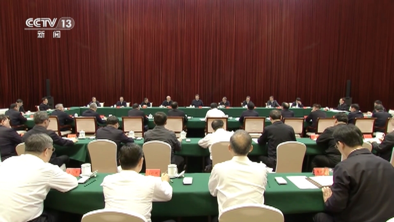 [新闻直播间]习近平主持召开进一步推动长江经济带高质量发展座谈会...