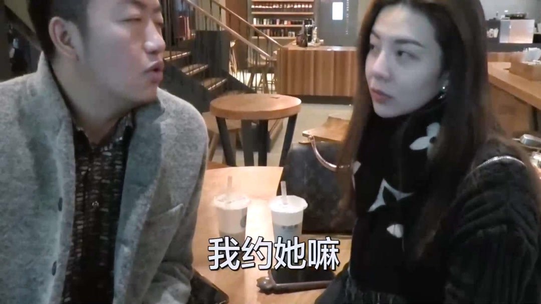 已经分手的男女正在谈复合,1希望能帮到他们