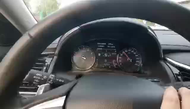 抢鲜看:最新冠道辅助驾驶功能演示,开启方式简单,操作便捷