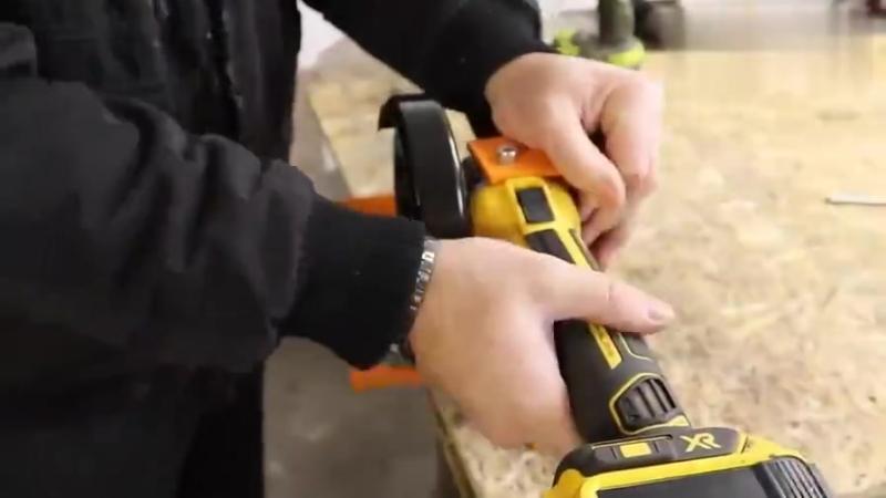 角磨机如何改装成切割机,牛人教你一招,简单又实用