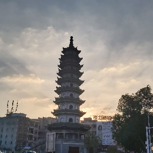 梦入凡尘化作仙 