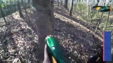 真人模拟第一人称视角枪战游戏:林间小道刺激之战!