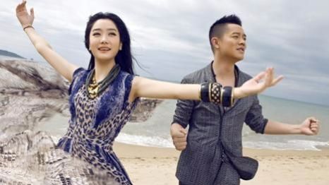 能把这首草原歌曲唱得如此好听,心旷神怡也只有传奇的凤凰传奇