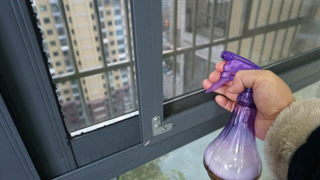 过年又要擦玻璃了,教你一招,玻璃干净如新不留尘