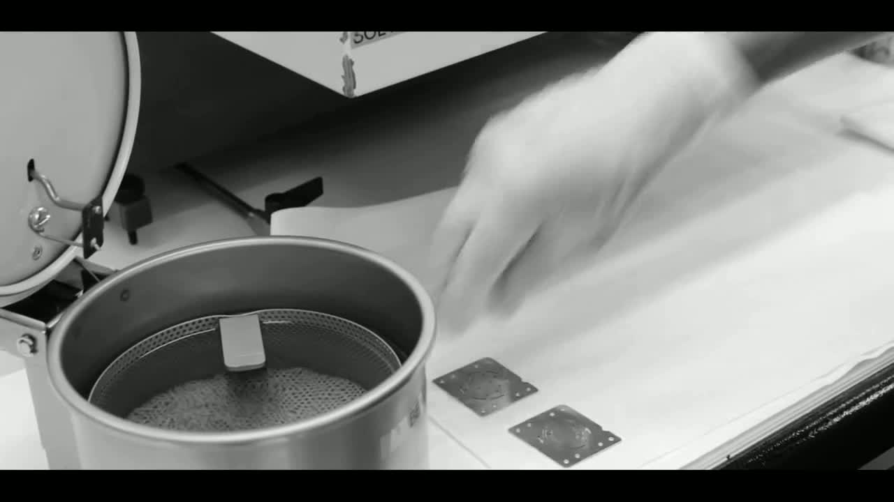 百达翡丽手表组件加工过程