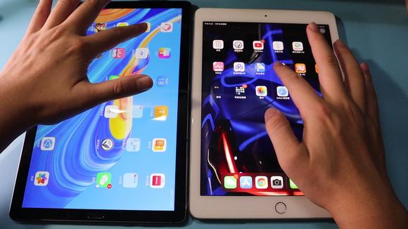 华为平板M6应用开启测试:对比iPad,打开应用还是慢了半拍!