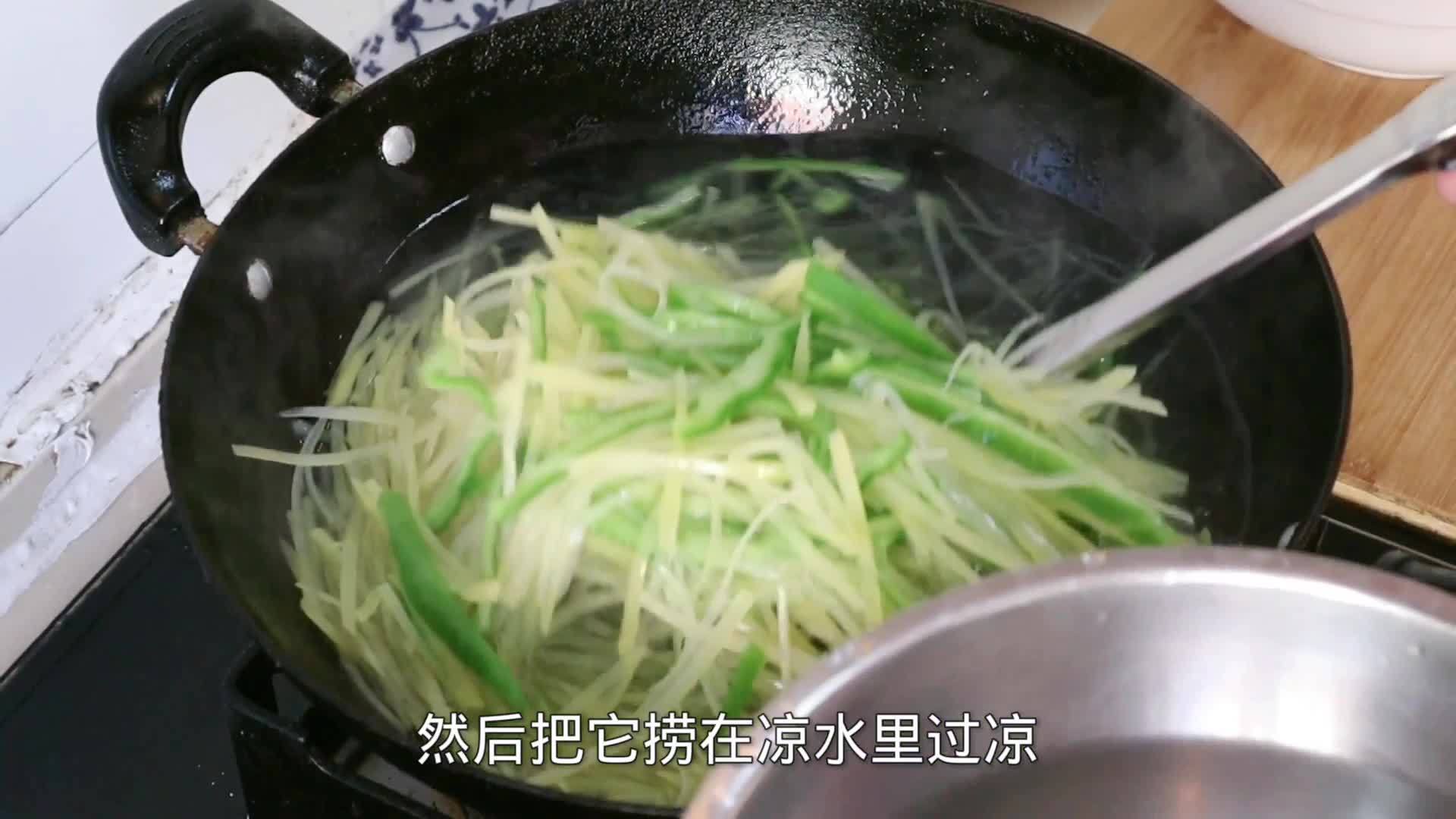 面条这样做才好吃,教你在家简单一做,色香味俱全,过瘾