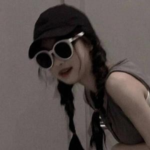 剪辑少女哦 