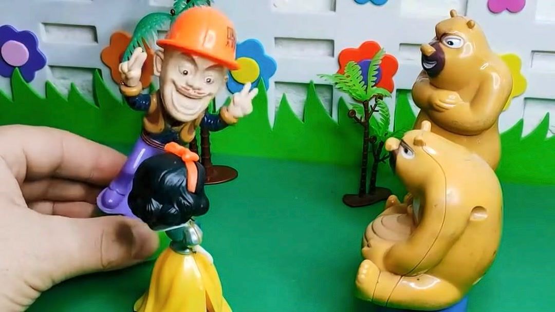 儿童玩具 精彩动画:熊大熊二来做客,公主要好好招待,买好吃的
