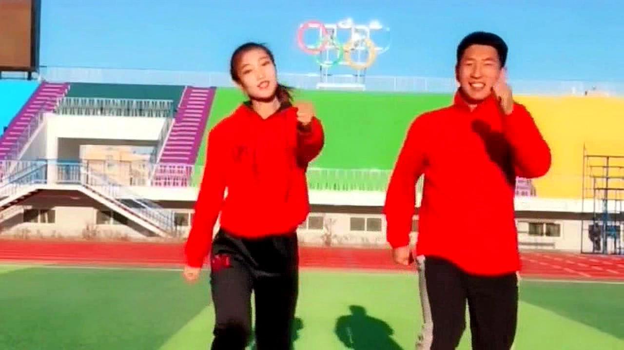 幼儿舞蹈《感到幸福你就拍拍手》,动作有难度,适合大班的小朋友