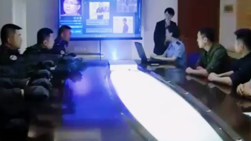 市区发生特大涉枪案件,雷霆出击,12小时破案。