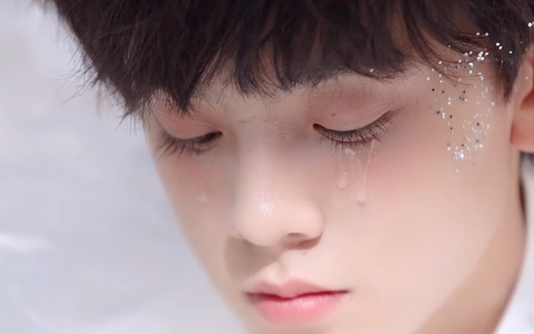 【TF家族三代】【2022年历预告】 真就天使降落人间 美死谁了我不说