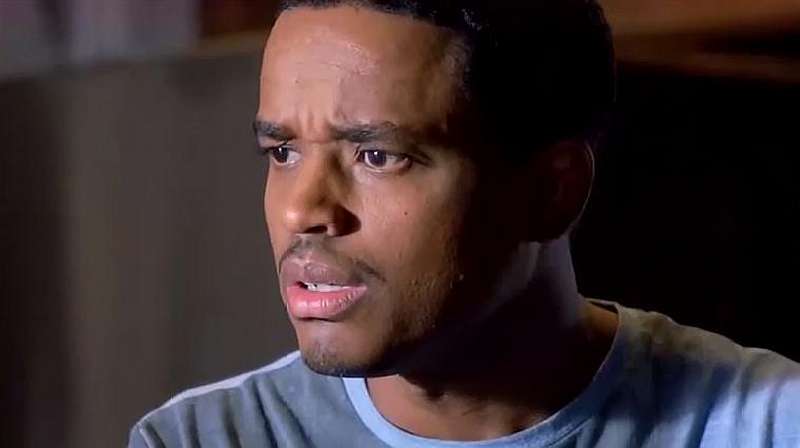 男子试玩新游戏,在游戏里为所欲为,不料游戏连接真实世界