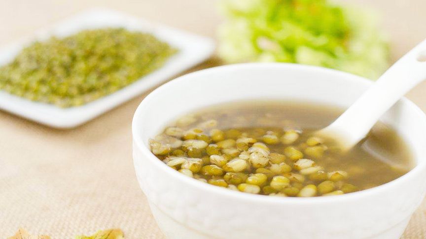夏天喝绿豆汤清凉解暑,但要注意这几个禁忌,喝错了会伤身