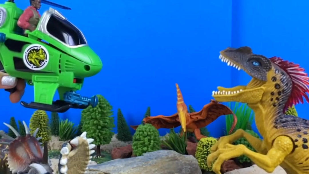小恐龙在山谷里,直升飞机三角恐龙,侏罗纪霸王龙模型分享