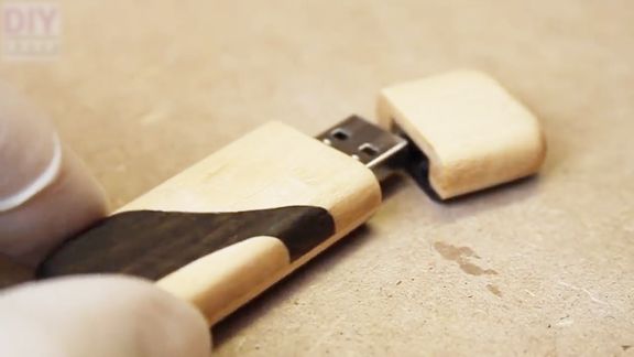 如何自己手工制作一个木制的u盘