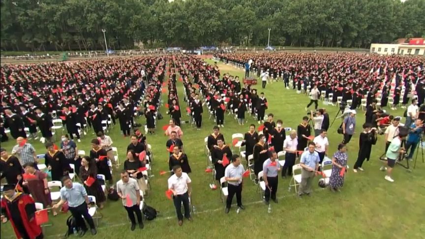 西安交通大学2022届毕业典礼——气势磅礴《歌唱祖国》