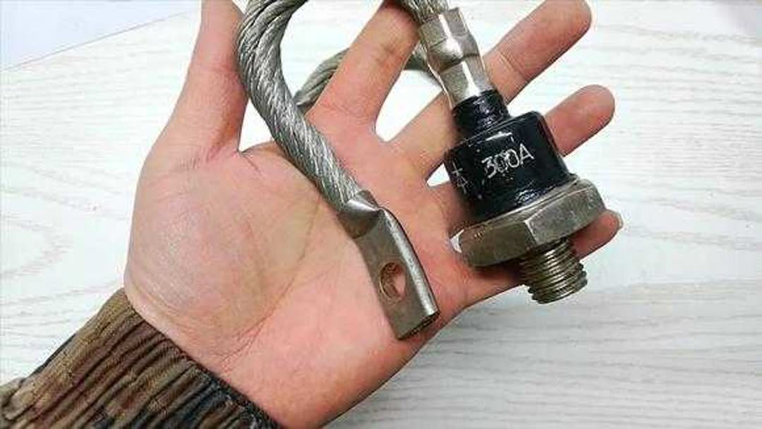 300A的工频整流二极管!这玩意可很少见