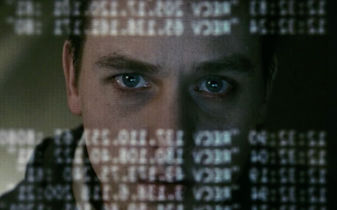 编程小哥组团出道,想加入顶尖黑客团队,但他要完成一项任务