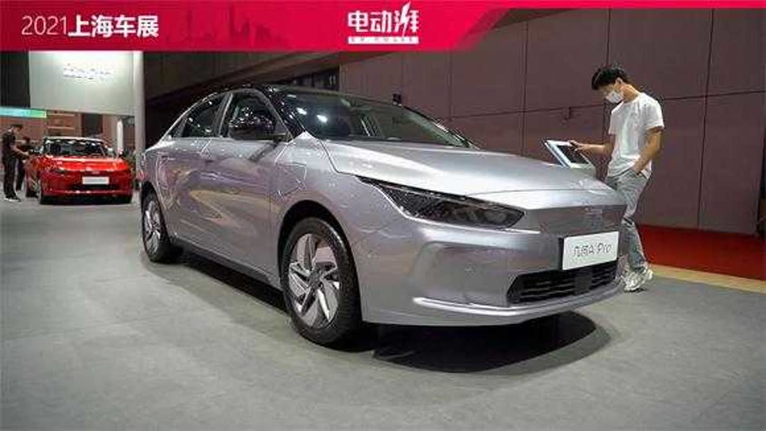 最大续航600公里,上海车展实拍吉利几何A Pro