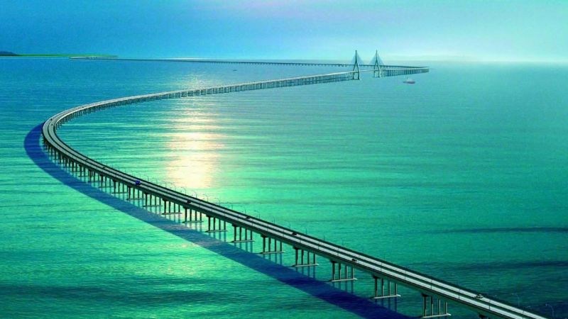 打卡港珠澳大桥,跨越55公里海域,被誉为人类建筑史的奇迹